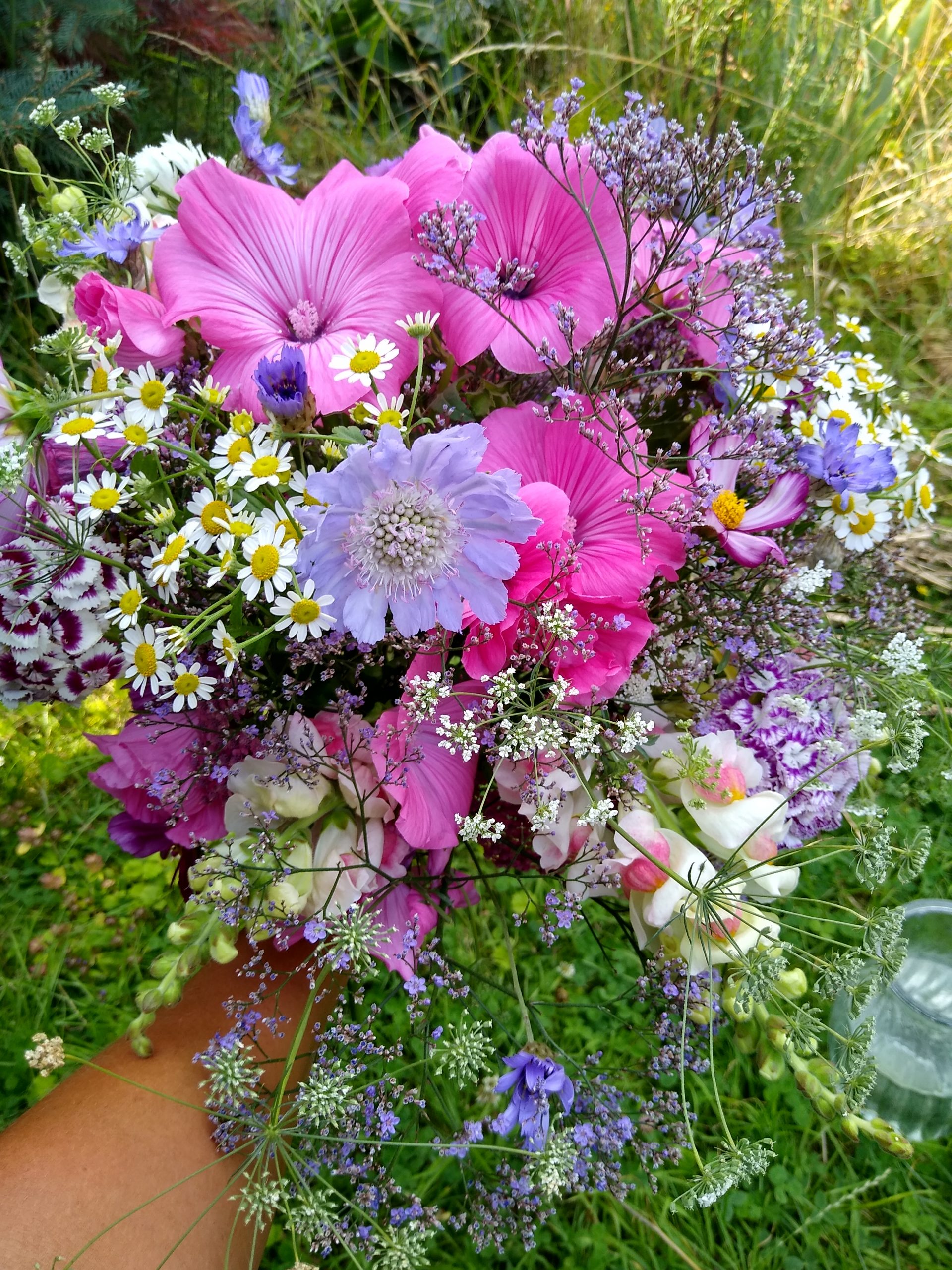 Bouquets & Posies – Nature's Posy